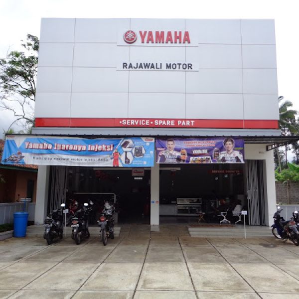 Dealer Yamaha Madiun Terbesar & Terdekat